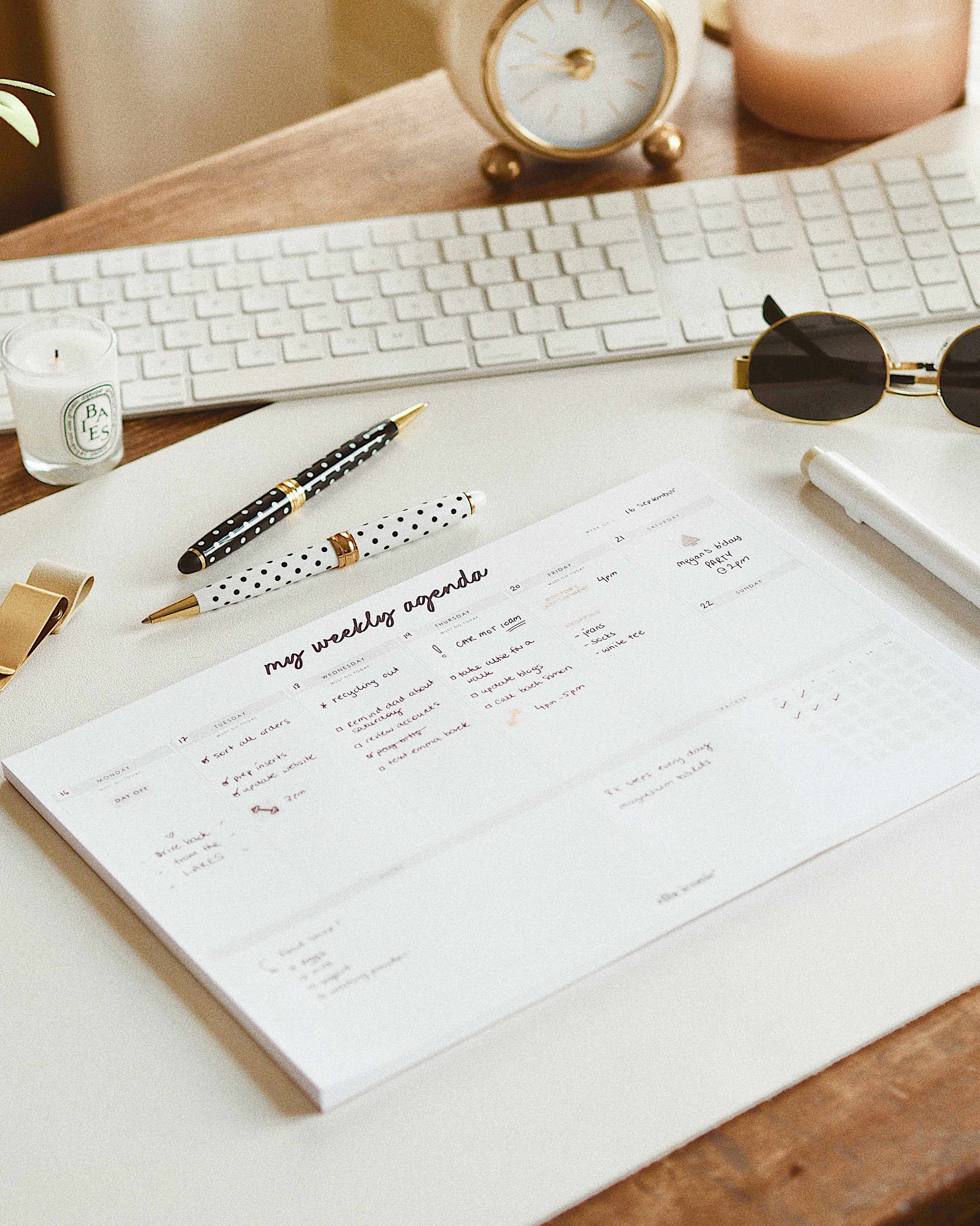 A4 Undated Weekly Desk Planner With Habits Tracker – ellaiconic®